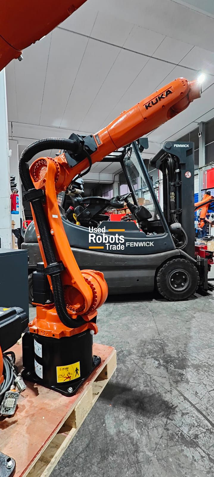 Kuka kr10 R1420 krc4 Controller | UsedRobotsTrade